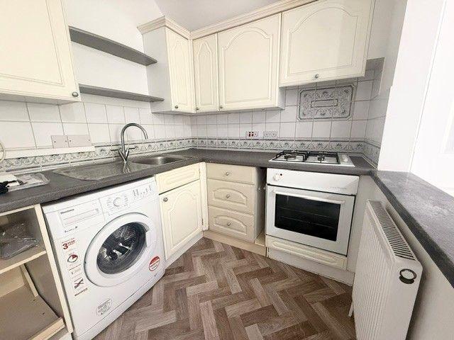 Old Christchurch Road, Bournemouth BH1, 2 bed flat to rent, £1,050 pcm | PrimeLocation