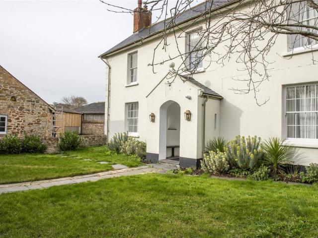 Old Cleeve, Minehead, Somerset, TA24 5 bed detached house to rent £3,490 pcm £805 pw