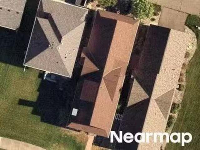 Old Creek Pl NE