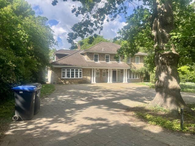 Old Avenue, West Byfleet KT14, 5 bed detached house to rent, £5,950 pcm | PrimeLocation
