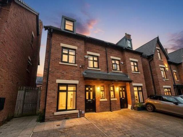Old Boatyard Lane, Worsley, 4 Bedroom Semi detached