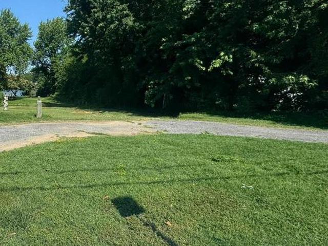 Old Battle Grove Road