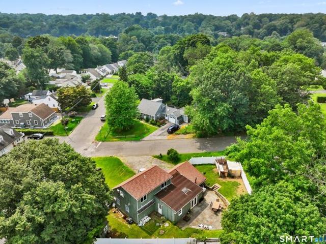 Old Barn Rd S, Stamford, Home For Sale