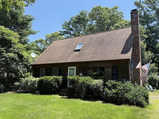 Old Barnstable Rd, Falmouth, Home For Sale