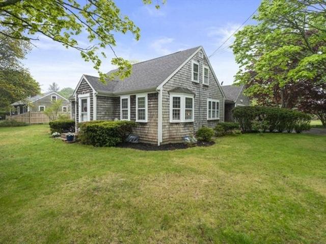 Old Barnstable Rd, Falmouth, Home For Sale