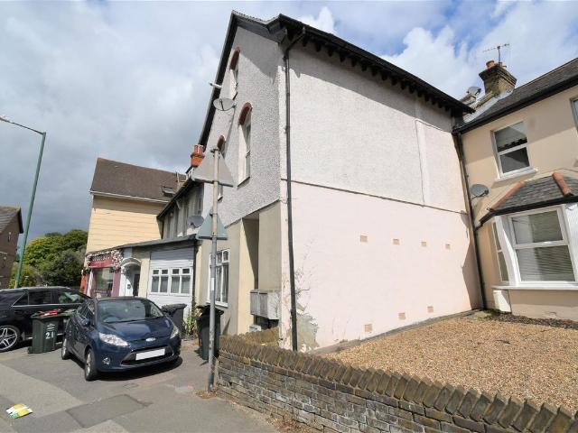 Old Bexley Lane, Bexley DA5, 2 bed flat to rent, £1,400 pcm | PrimeLocation