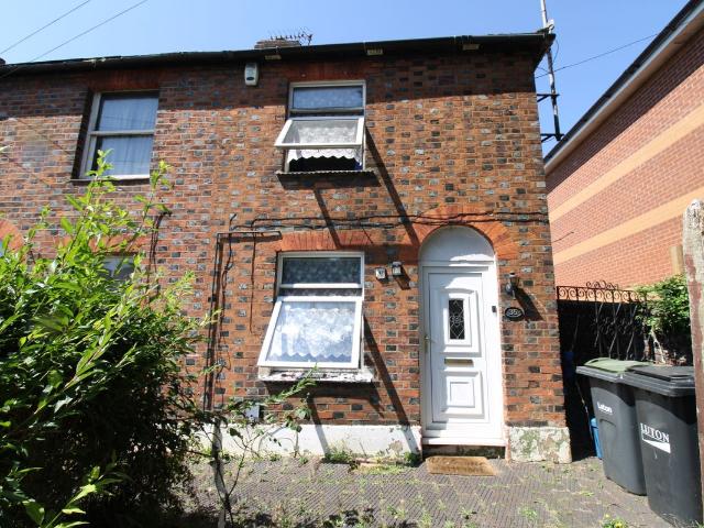 Old Bedford Road, Luton LU2, 1 bed end terrace house to rent, £1,100 pcm | PrimeLocation