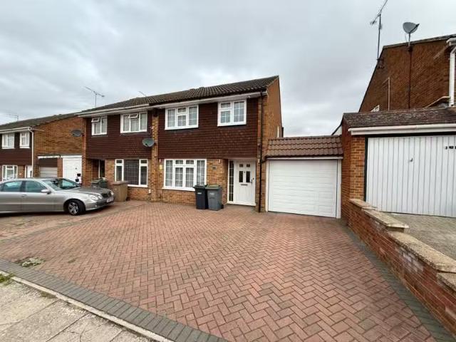 Old Bedford Road, Luton