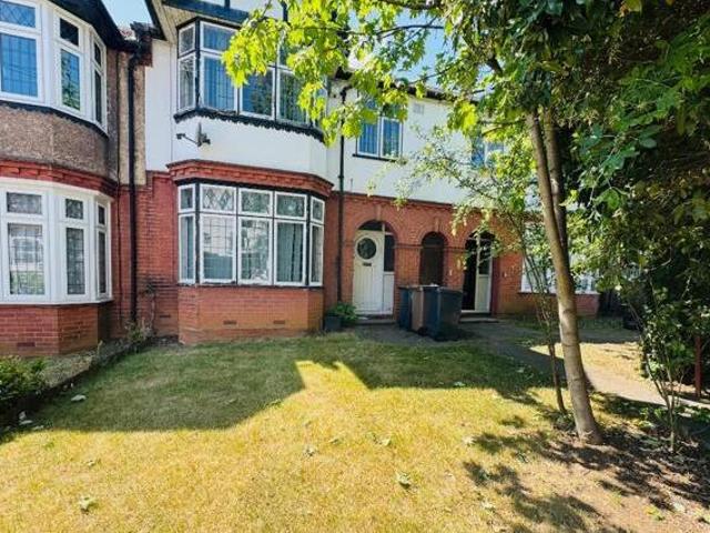 Old Bedford Road, Luton, 5 Bedroom House