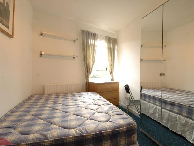 Old Bellgate Place, London E14, Room to rent, £1,050 pcm | PrimeLocation