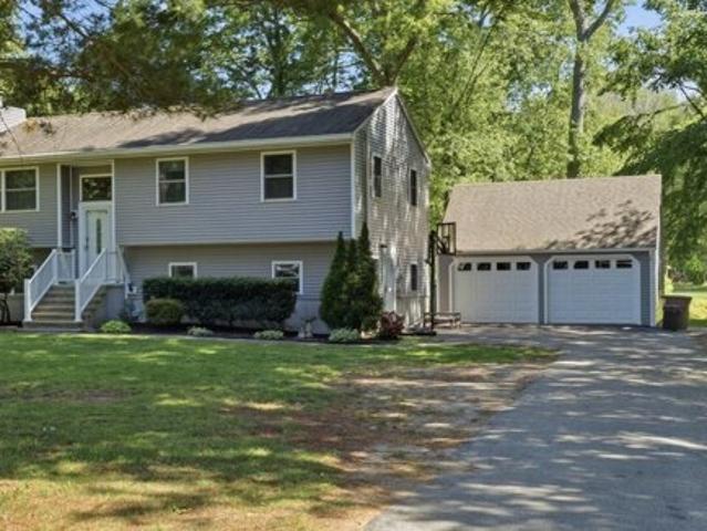 Old Black Point Rd, East Lyme, Home For Sale