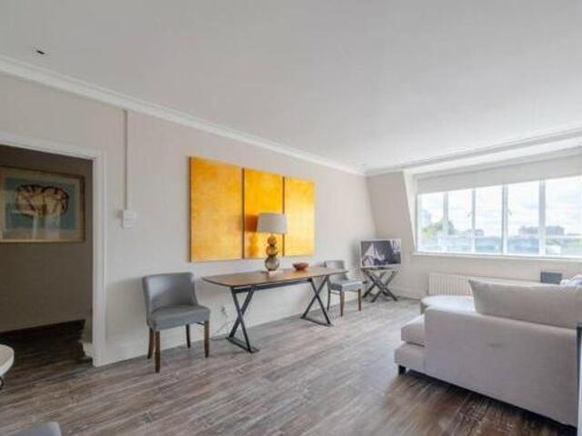 Old Brompton Road, London, 1 Bedroom Flat