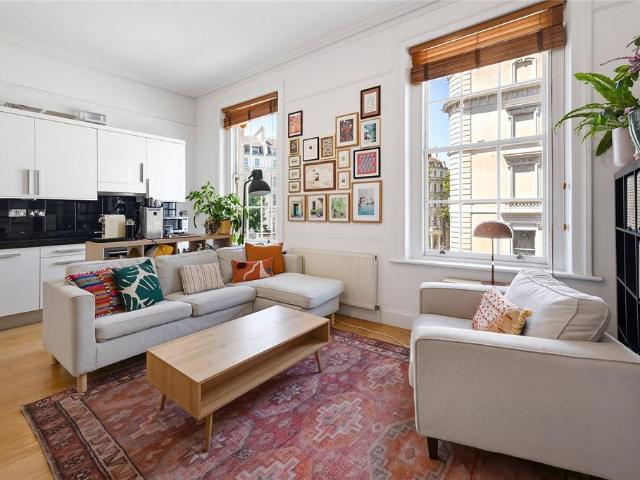 Old Brompton Road, London, SW7 1 bed apartment to rent £3,358 pcm £775 pw