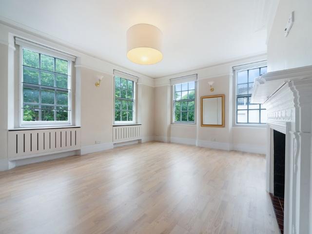 Old Brompton Road SW5, 4 bed flat to rent, £6,500 pcm | PrimeLocation