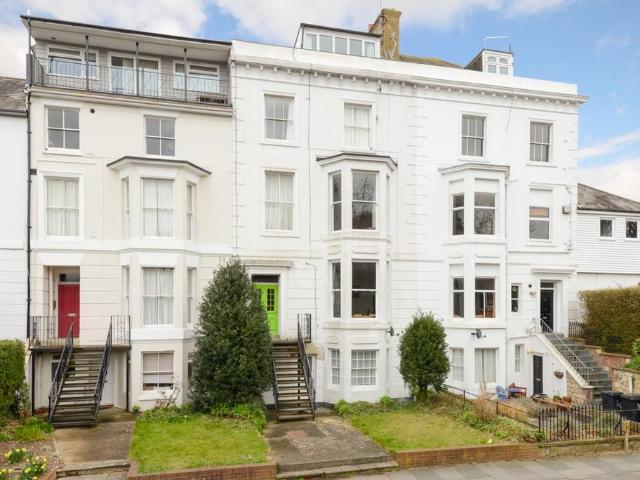 Old Dover Road 1 bed apartment to rent £1,050 pcm £242 pw