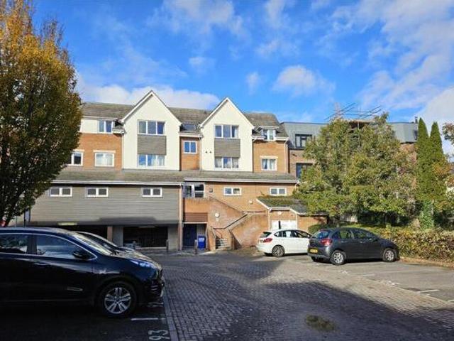 Old Dairy Close, Fleet, 1 Bedroom Apartment