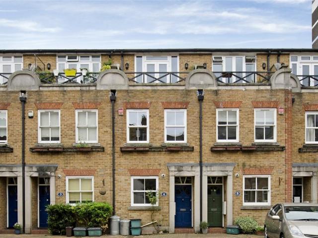 Old Dairy Mews, Kentish Town Road. 3 bed mews to rent £4,250 pcm £981 pw
