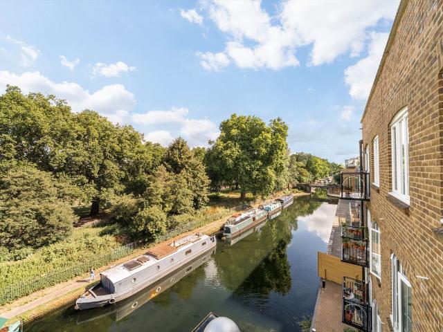 Old Ford Road, Empire Wharf E3, 2 bed flat to rent, £2,750 pcm | PrimeLocation