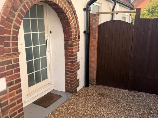 Old Farm Avenue, Sidcup DA15, 3 bed semi detached house to rent, £2,100 pcm | PrimeLocation