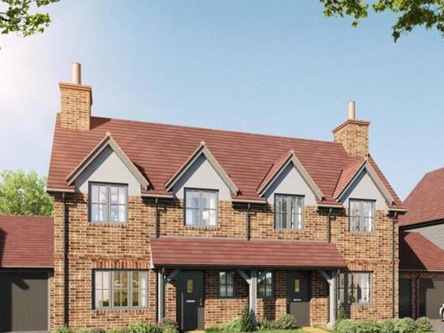Old Farm Close, Petersfield, 3 Bedroom Semi detached