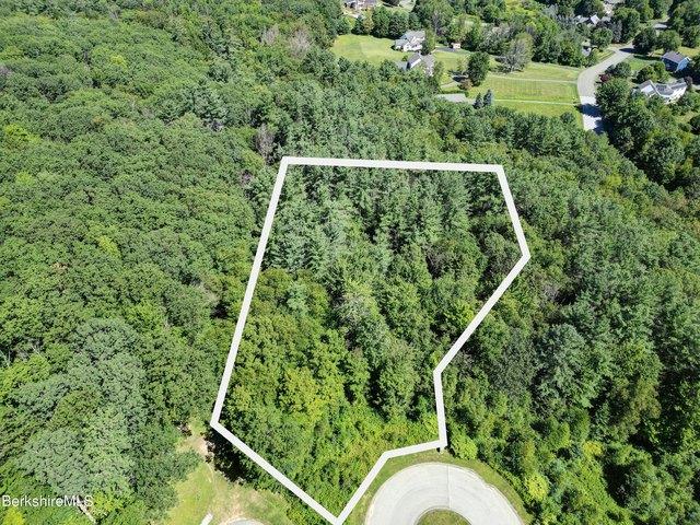 Old Farm Ln Lot 26, Pittsfield, MA 01201