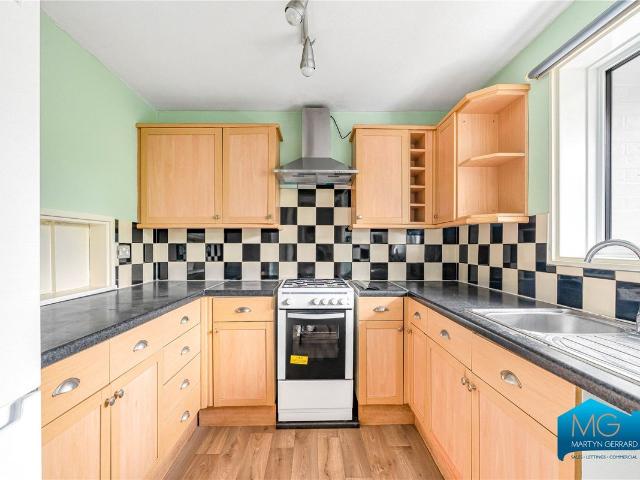 Old Farm Road, East Finchley, London N2, 2 bed maisonette to rent, £1,980 pcm | PrimeLocation