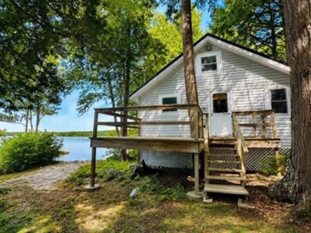 Old Ferry Rd, Hartland, Home For Sale