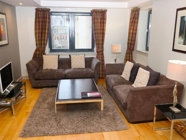 Old Fishmarket Close, Edinburgh EH1, 2 bed flat to rent, £1,550 pcm | PrimeLocation
