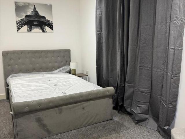 Old Kent Road, London SE15 Flat share to rent £1,450 pcm £335 pw