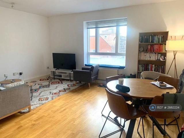 Old Kent Road, London, SE1 2 bed flat to rent £2,449 pcm £565 pw