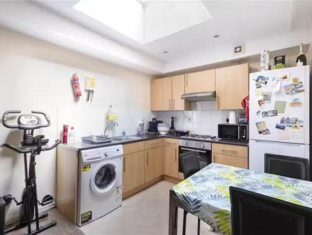 Old Kent Road, London, SE1 5LU