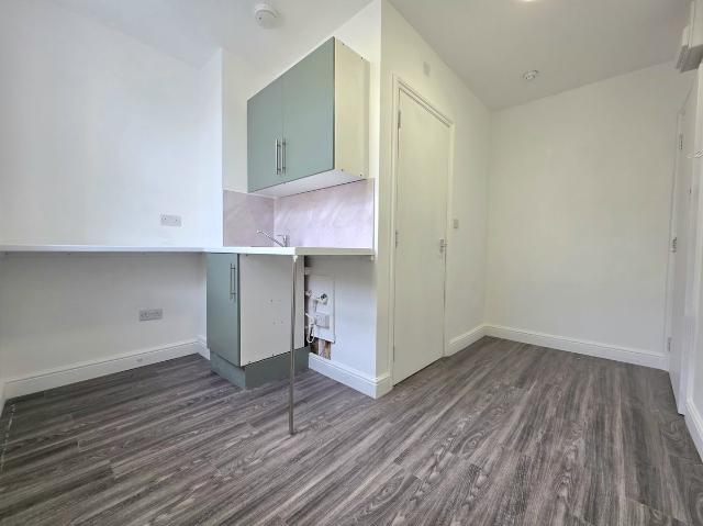 Old Kent Road, London SE1, Room to rent, £800 pcm | PrimeLocation