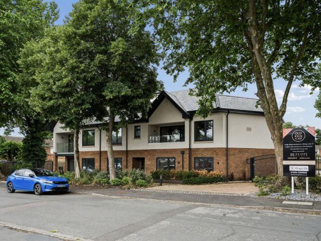 Old Kiln Road, Flackwell Heath, High Wycombe HP10, 2 bed flat to rent, £1,950 pcm | PrimeLocation