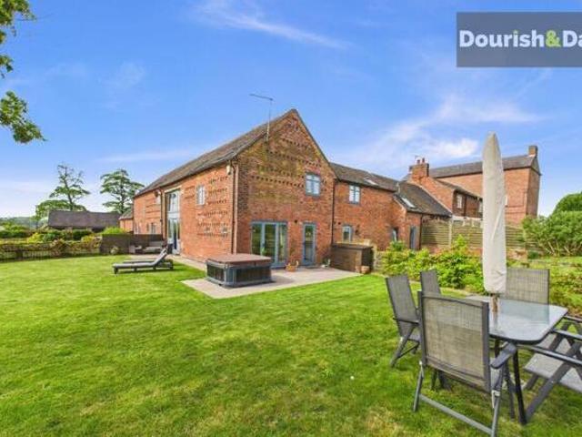 Old Hall Court, High Offley, 3 Bedroom Barn