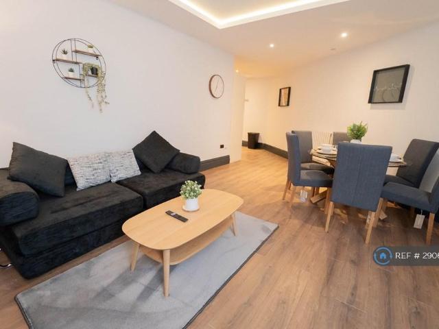 Old Hall St, Liverpool, L3 2 bed flat to rent £1,700 pcm £392 pw