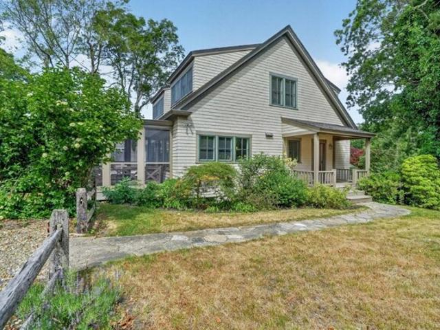 Old Hedge Row, Vineyard Haven, Home For Sale