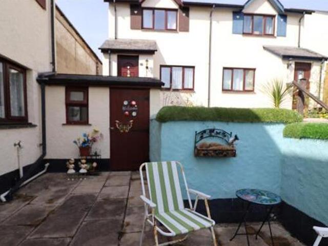 Old Inn, Well Street, 2 Bedroom End