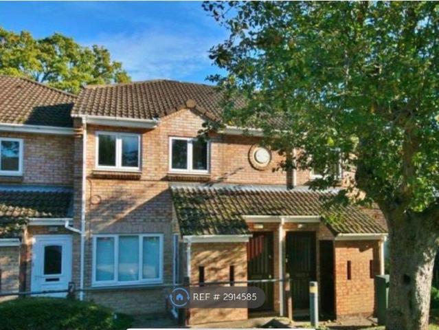 Old Oak Gardens, Berkhamsted HP4, 1 bed flat to rent, £1,595 pcm | PrimeLocation