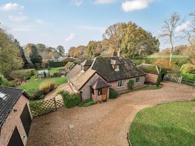 Old Odiham Road, Alton, 5 Bedroom Detached