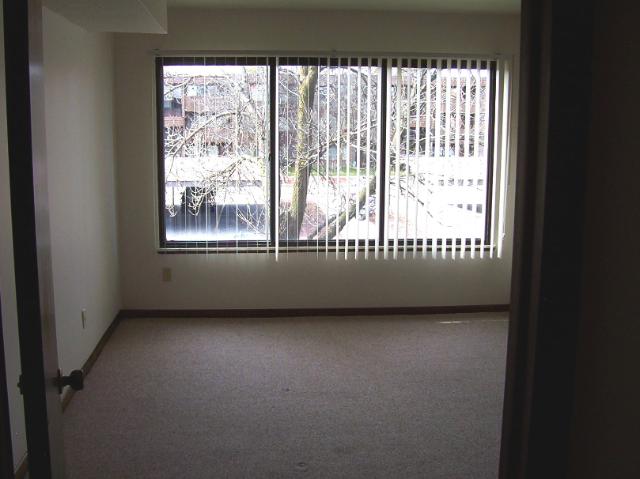 Old Orchard 3 Bedroom Apartment for Rent at 440 Old Orchard Dr, Essexville, MI 48732