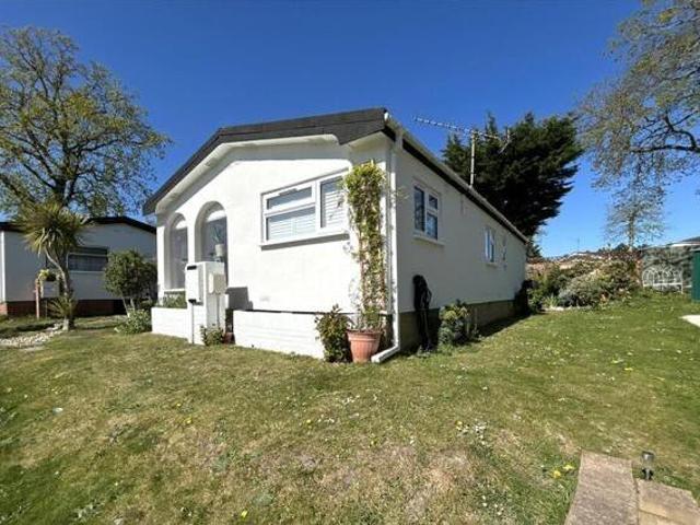 Old London Road, Stonehill Woods Park, Sidcup, 2 Bedroom Bungalow