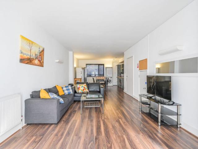 Old Library Court, Bow, London E14, 4 bed property to rent, £4,000 pcm | PrimeLocation