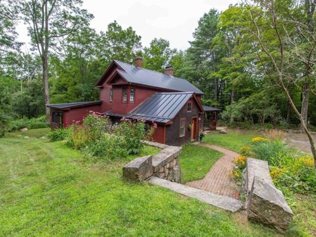 Old Mail Rd, Tamworth, Home For Sale