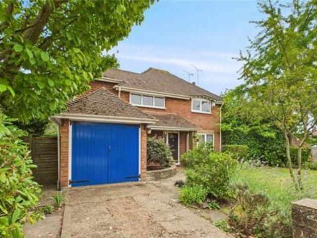 Old Malt Way, Horsell, 3 Bedroom Detached