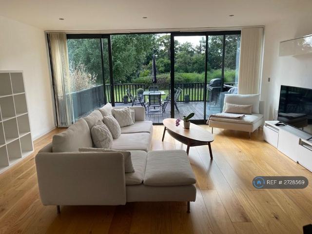 Old Mill Close, Uxbridge, UB8 3 bed terraced house to rent £2,850 pcm £658 pw