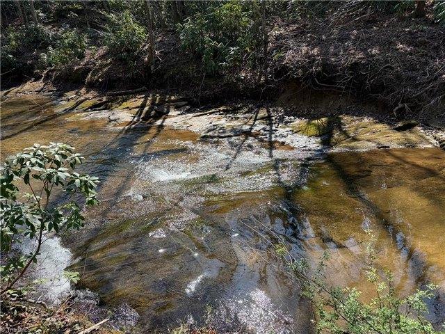 Old Mill Rd, Lowgap, NC 27024