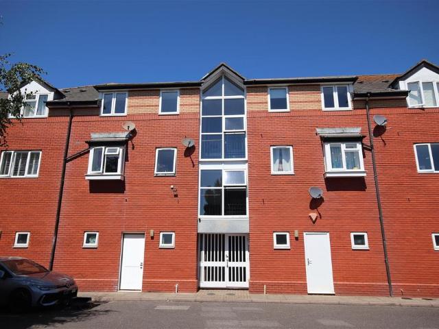 Old Milton Road, New Milton 2 bed flat to rent £1,150 pcm £265 pw