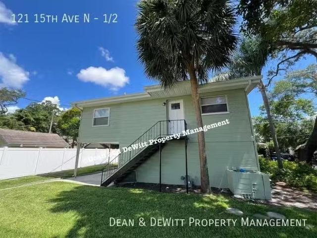 Old Northeast Triplex 2/1 Apt For Rent 121 15th Ave N #1 2