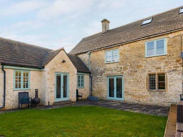 Old Neighbourhood, Chalford, 4 Bedroom Character