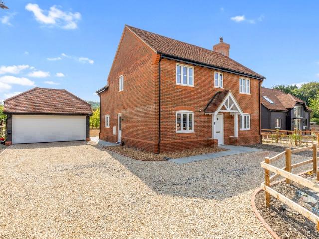 Old Nursery Place, Askett HP27, 4 bed detached house to rent, £3,200 pcm | PrimeLocation